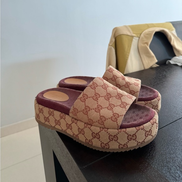 Gucci | Shoes | Authentic Gucci Platform Slides | Poshmark